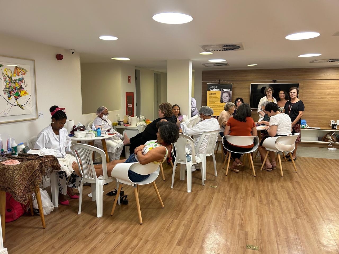 Oncomed e PróOnco Mulher oferecem serviços estéticos gratuitos para ...