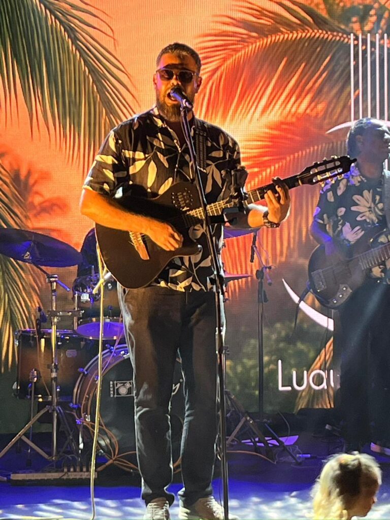 Show de MPB, Charme e carnaval no Centro Ecocultural Sueli Pontes ...